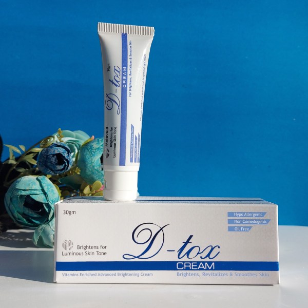 D-Tox Skin Whitening Cream For Face, Hands & Feet | TST Derma